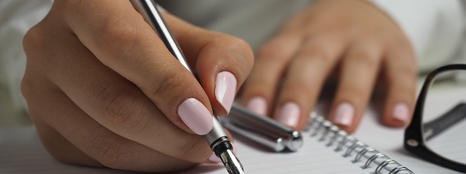 How to Create a Research Paper Outline (With Template & Examples)