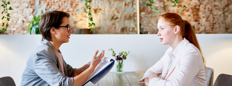 What is a Research Interview? (Types + Steps of Conducting)